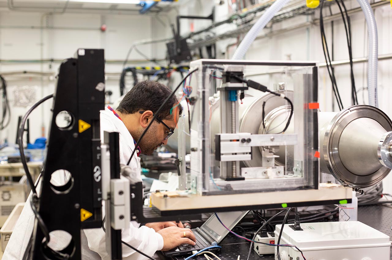 Illinois Tech to Help Train Future Accelerator Scientists Through $1.9 ...