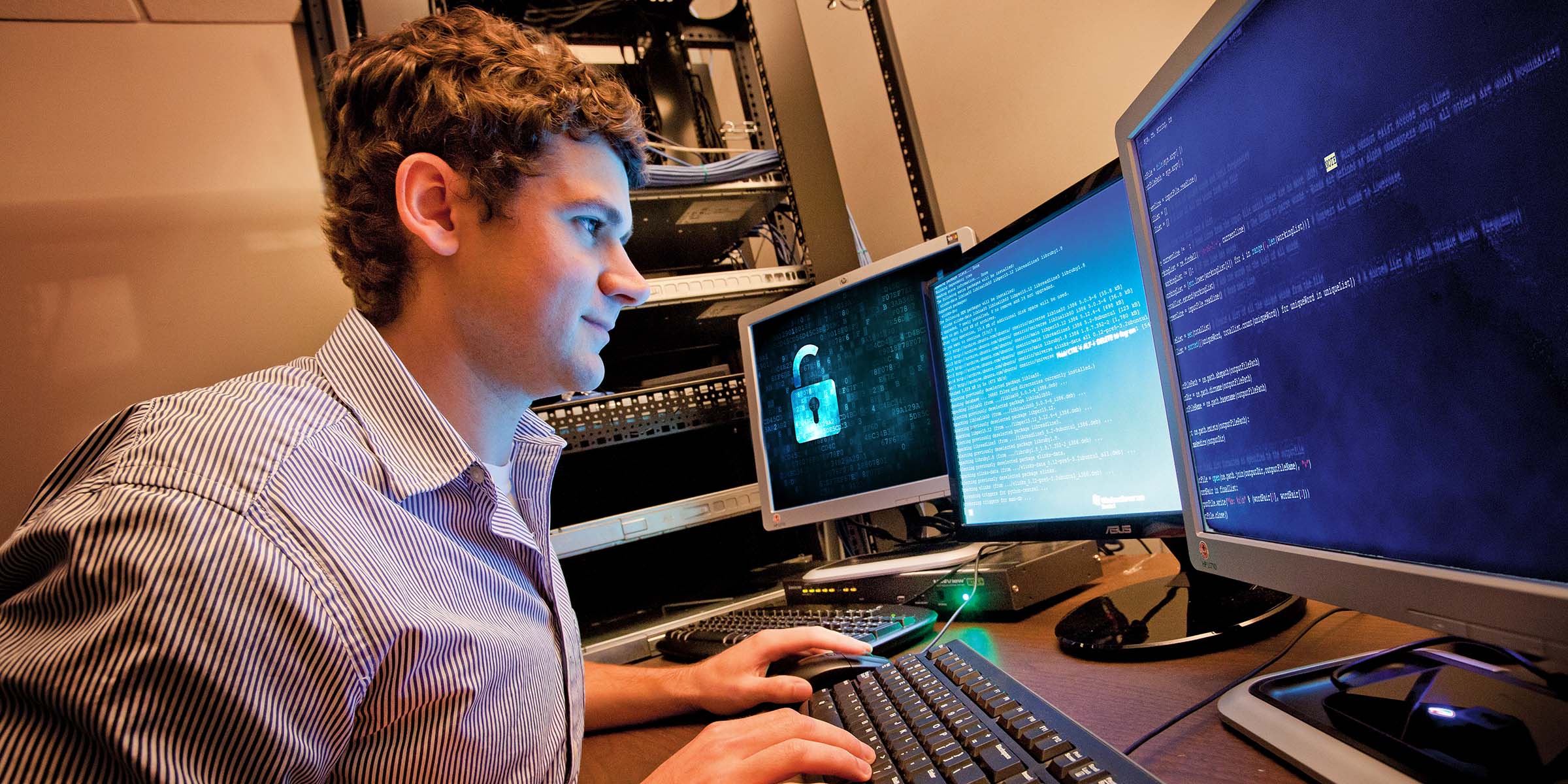 Cybersecurity Programs | Illinois Institute of Technology